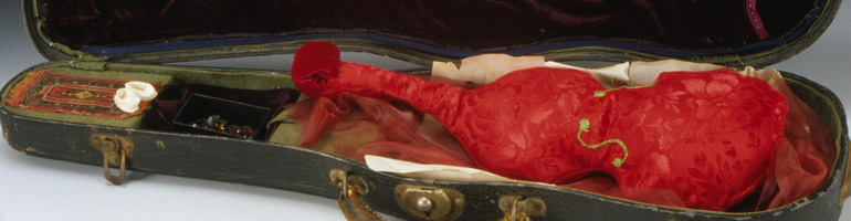 Talking Suitcases™ Project | what do you carry with you?